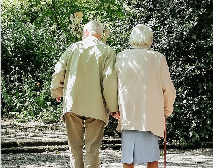 Trends en ontwikkelingen in de ouder wordende samenleving | ZorgSaamWonen